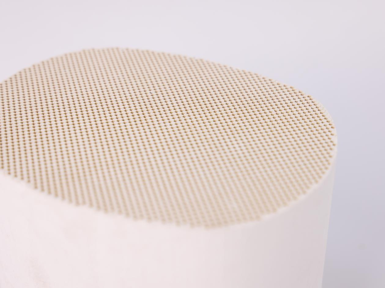 Metal carrier VS ceramic carrier, do you know how to choose? - Qingdao ...